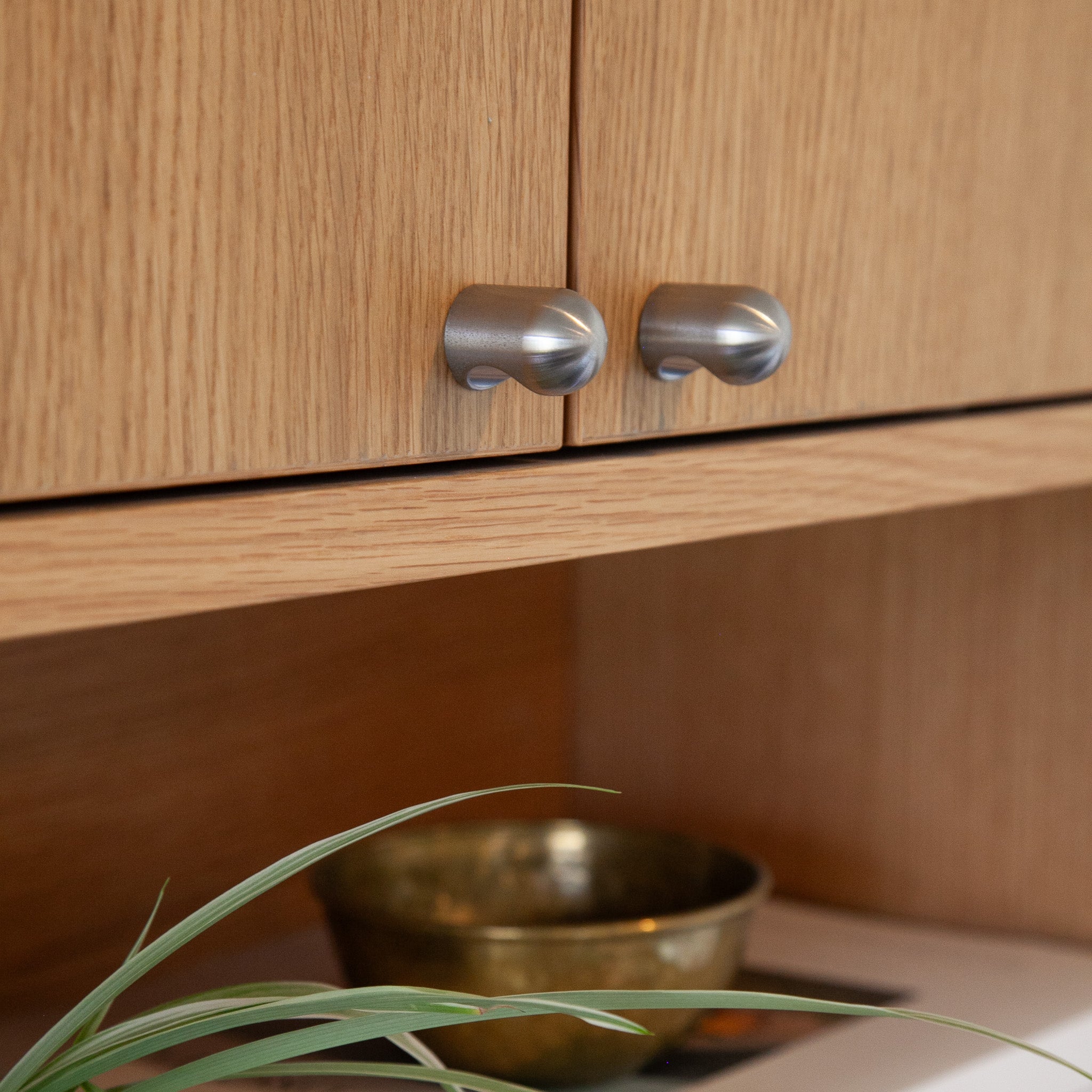 CABINET HARDWARE – Chapman & Bose